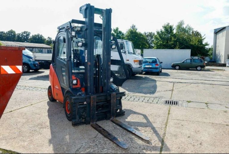 Linde H30 Triplex Stapler - Lindmayr Maschinen